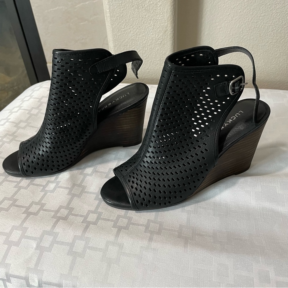 Lucky Brand Rozina Laser Cut Out Wedge - Gem